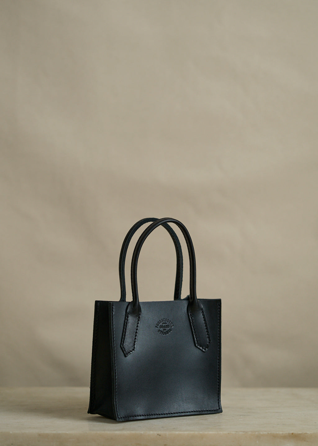 Bebe Dock Bag in Black Latigo – FORESTBOUND