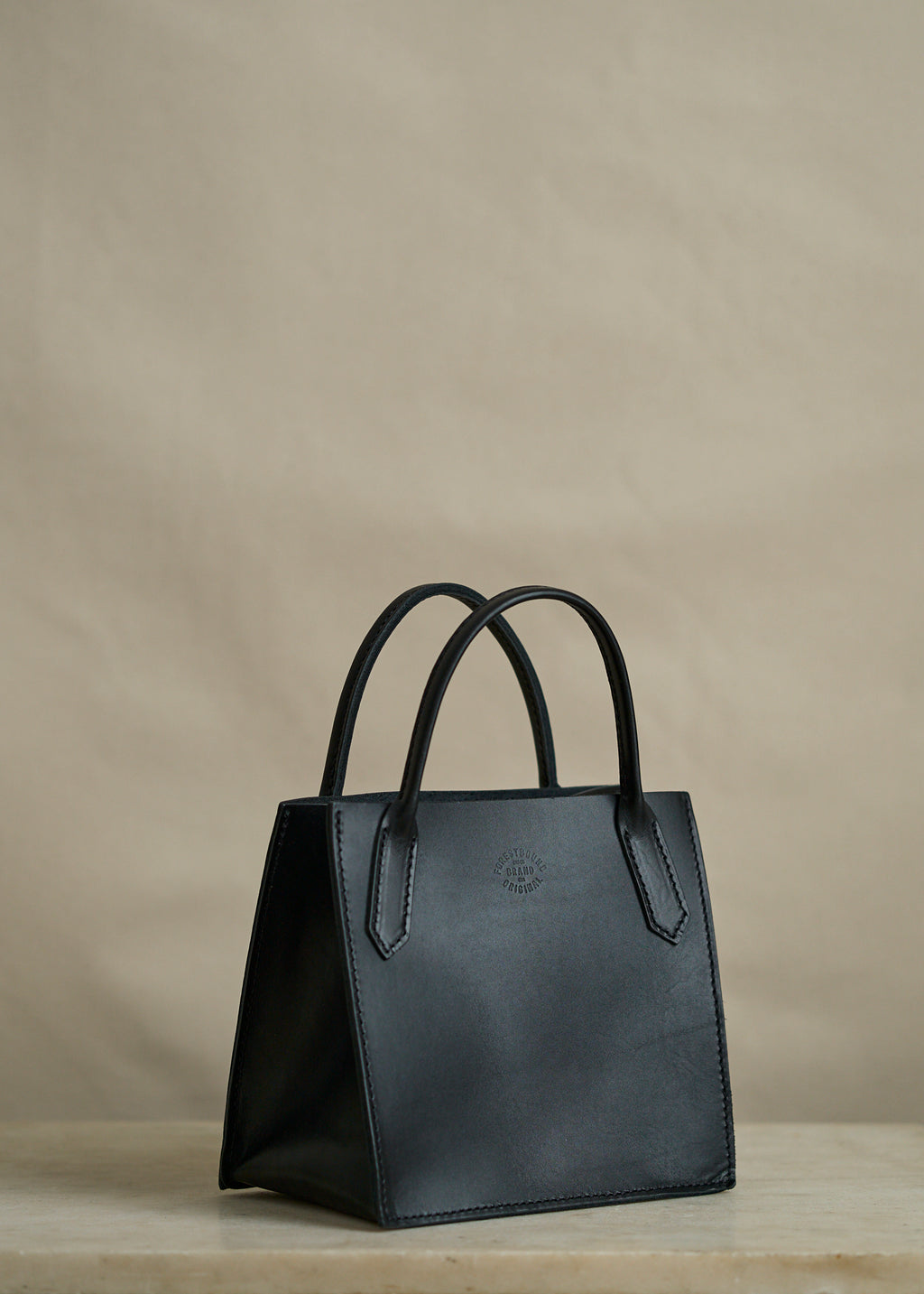 Petite Leather Dock Bag in Black Latigo – FORESTBOUND